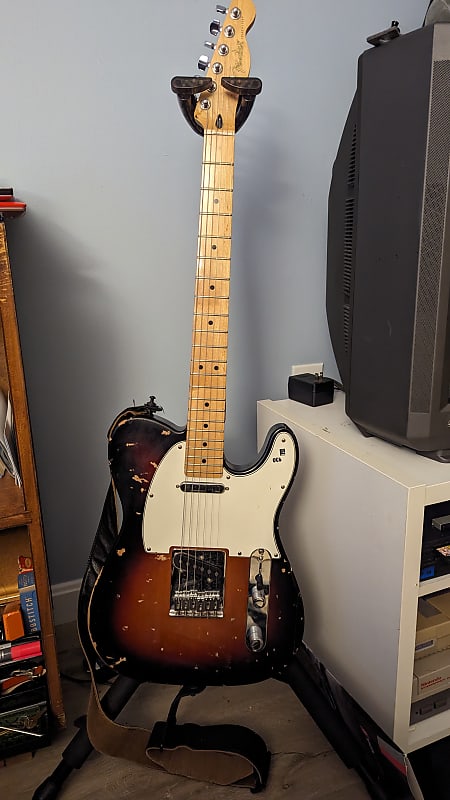 Relic'd Fender Player Telecaster 2019 - Relic Sunburst - SEE | Reverb