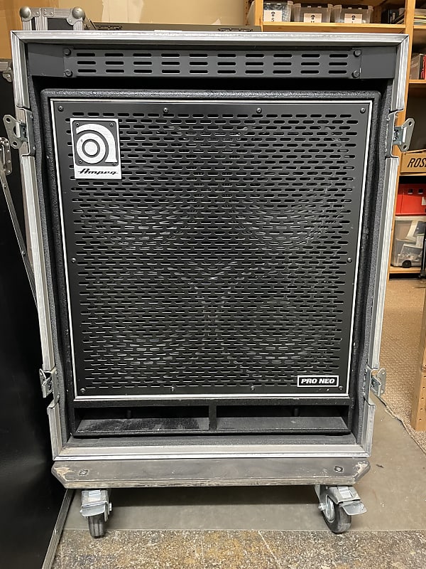 Ampeg Ampeg PN-410HLF Pro Neo Bassbox im Custom Case Rack | Reverb