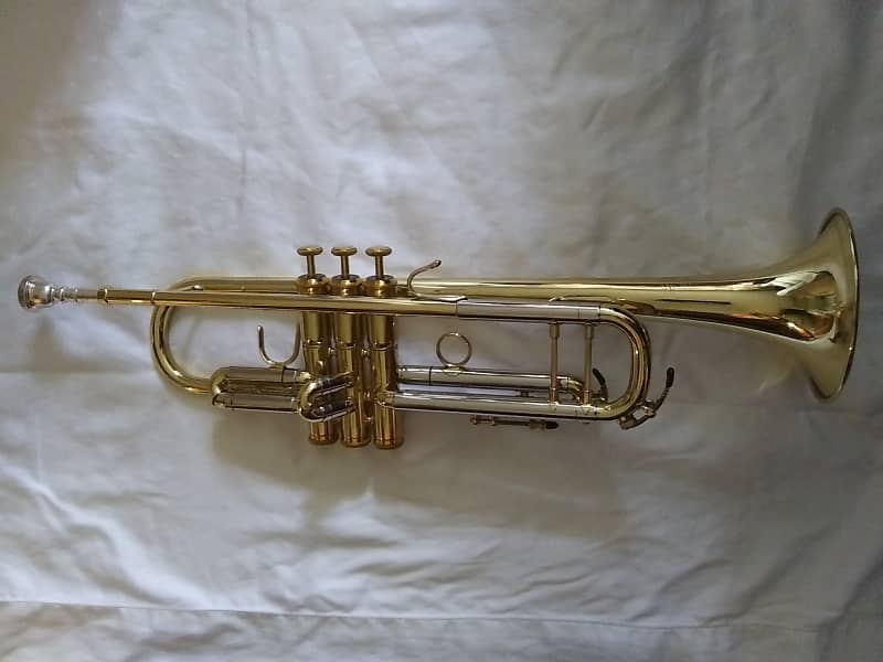 Zeus Guarnerius Trumpet L9910 with case and mouthpiece | Reverb