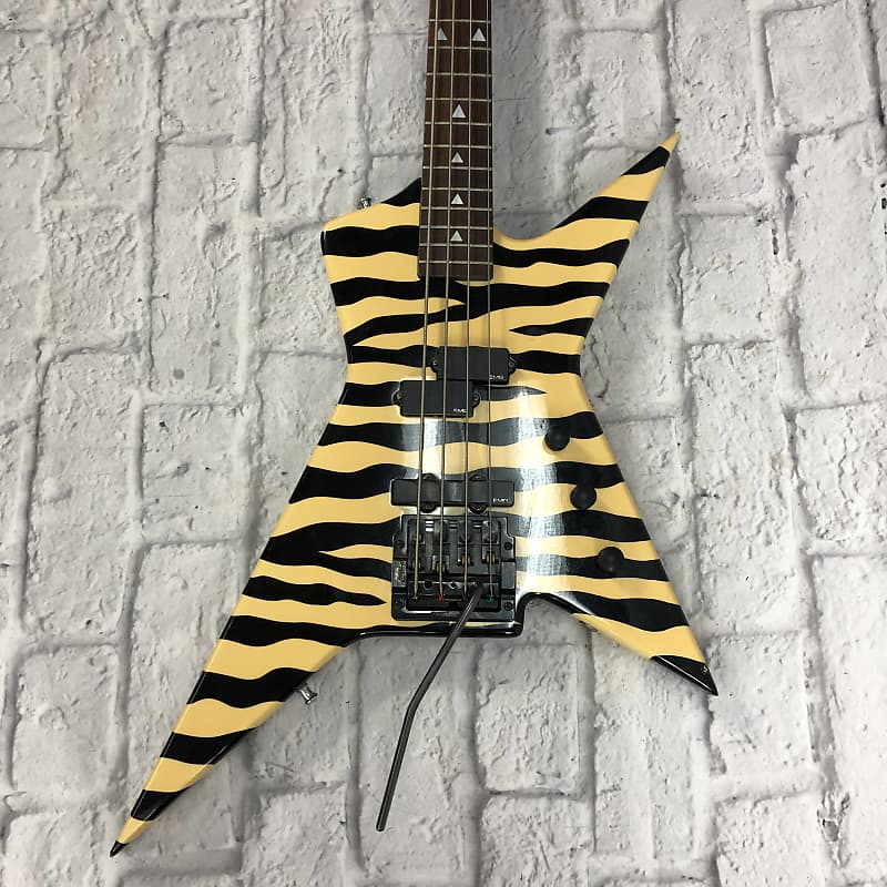 Vintage 1980s Guild SB608 Flying Star Bass | Reverb