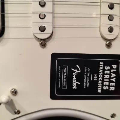 Fender Player Stratocaster HSS Polar White | Reverb Deutschland