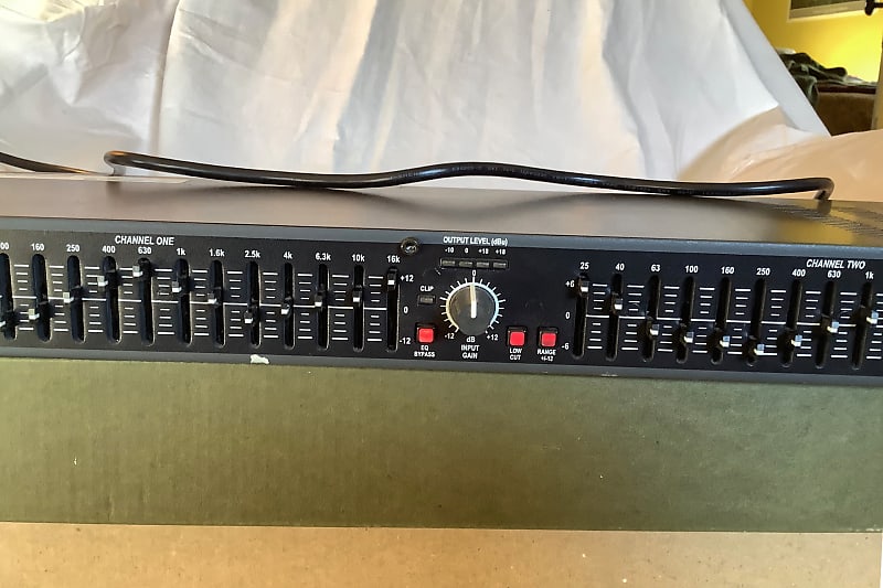 dbx 215 Dual Channel 15-Band Graphic Equalizer Early 2000s - | Reverb