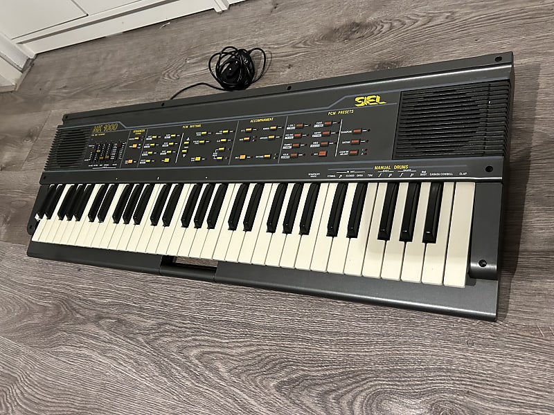 Siel MK1000 vintage keyboard/synth 1984 | Reverb