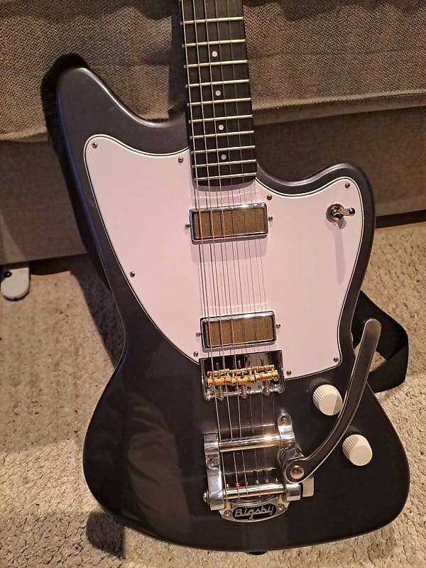 Harmony Silhouette Bigsby with Ebony Fretboard 2021 - | Reverb España