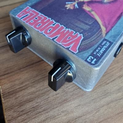 Dentone Vampirella hand built clone of Mosrite Fuzzrite pedal | Reverb