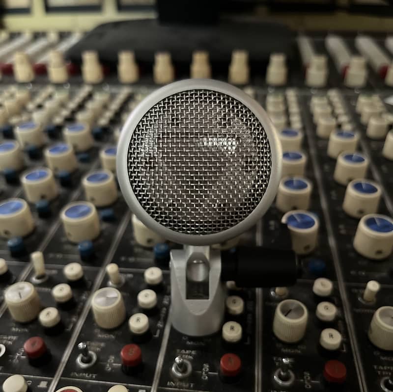 Ehrlund EHR-E Large Diaphragm Condenser Microphone Cardiod | Reverb UK