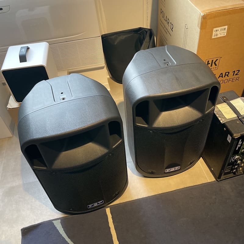 FBT J12A Coppia di casse + custodie | Reverb