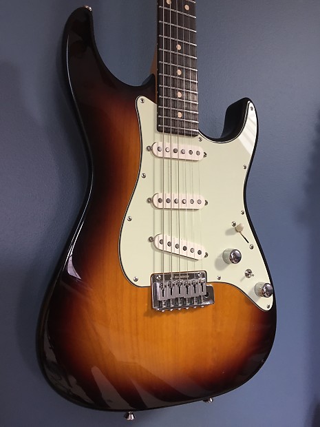 Tom Anderson Classic S Strat 2005 3-Tone Sunburst One-Piece | Reverb