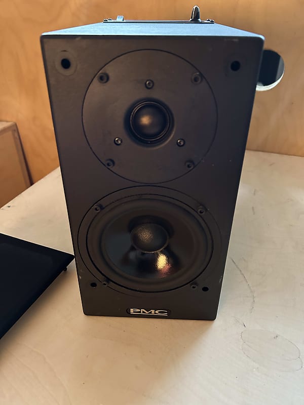 PMC DB1-A activated Speaker (1 Speaker) - black | Reverb