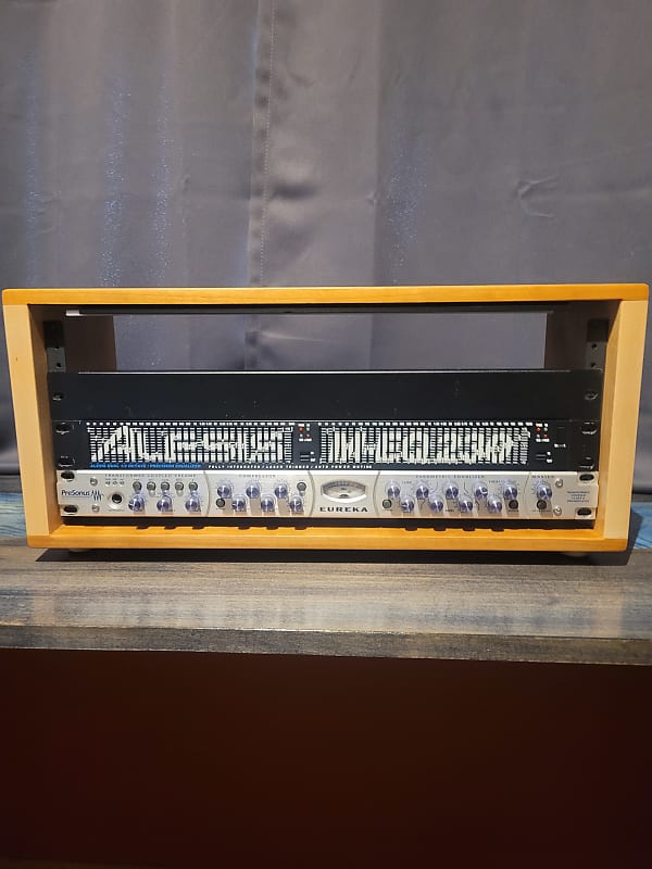 Redondo Studio Works 4U shallow desktop effects rack w/ LED | Reverb