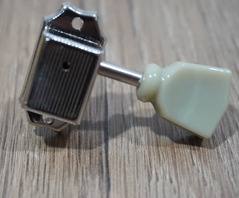 Harley Benton 3x3 Vintage Tuners – Keystone Buttons – Nickel | Reverb