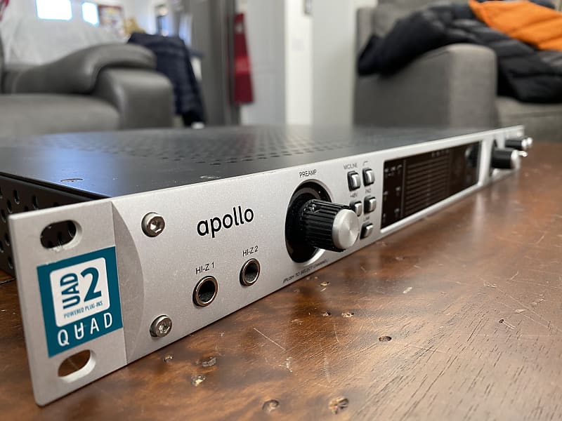 Universal Audio Apollo QUAD 18x24 FW Thunderbolt 2 Audio | Reverb
