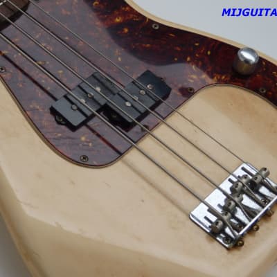 Fender JV Precision Bass early 80s Super Rare Medium Scale | Reverb