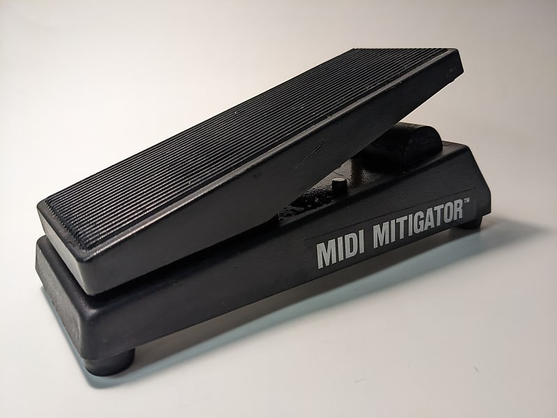 Lake Butler Sound Cfc-1 Midi mitigator | Reverb