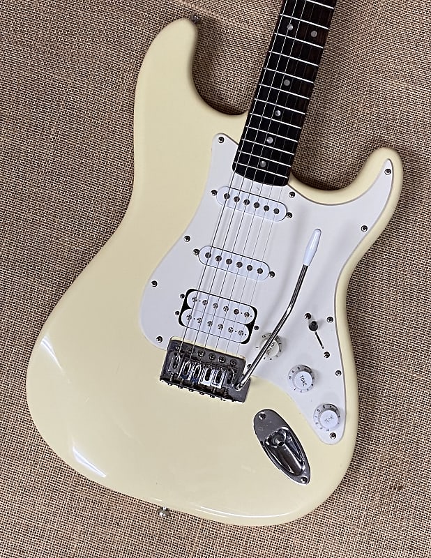 Fender Squier Stratocaster Cream | Reverb