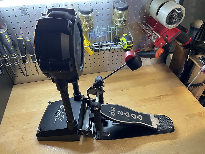 Roland KD-9 Kick V-Drum Trigger Bass Drum w/DW2000 Kick Pedal | Reverb