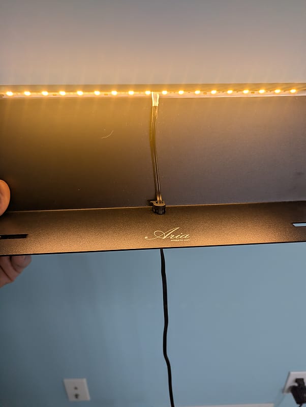 Aria Diva Tall (D1T) Stand-Mounted Bright LED Music Stand | Reverb