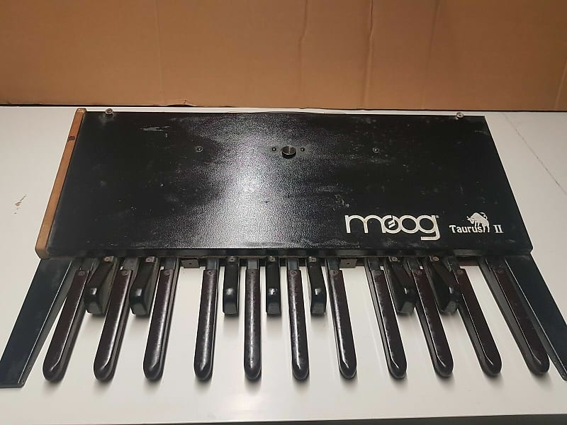 Moog Taurus II Bass Pedal & Sound Module | Reverb