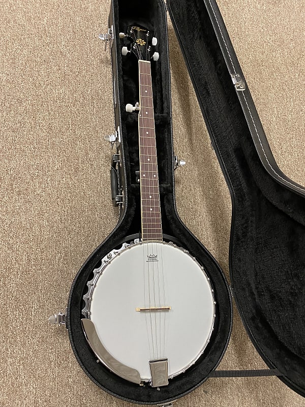Rogue B30 Deluxe 5-string banjo with molded Diamond hard case | Reverb