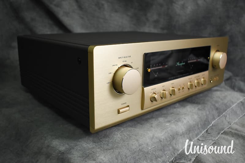 Accuphase E-307 Integrated Stereo Amplifier W/ Model AD-10 in | Reverb