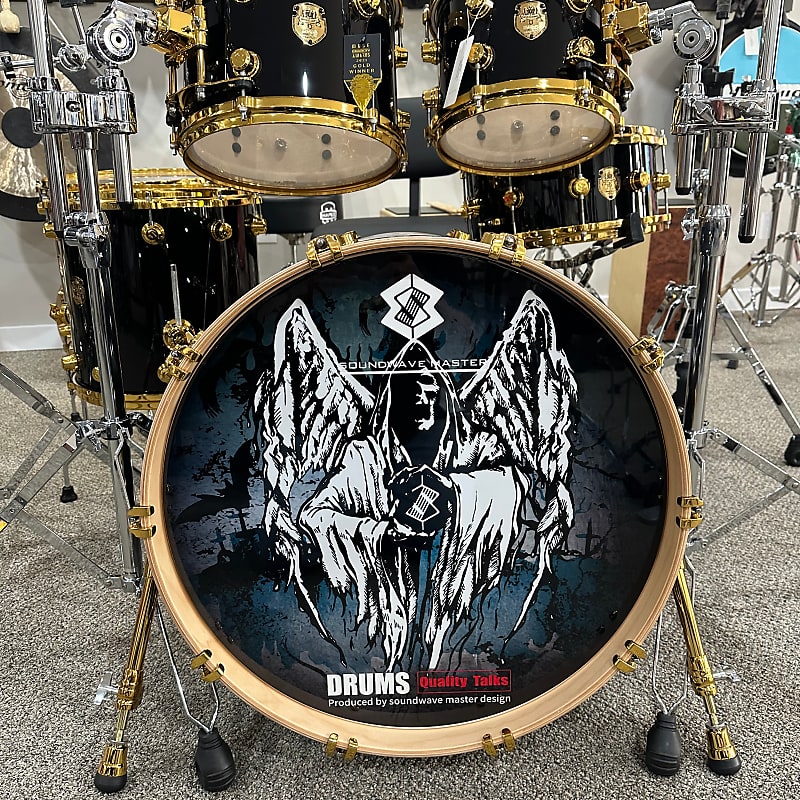 SOUNDWAVE MASTER GLORY SOUND DEVIL BLACK DRUM KIT | Reverb