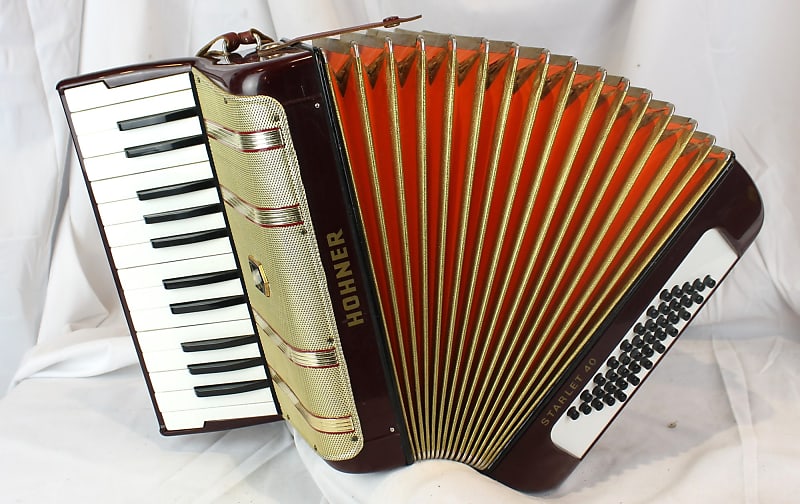 7427 - Red Gold Hohner Starlet 40 Piano Accordion MM 26 40 | Reverb