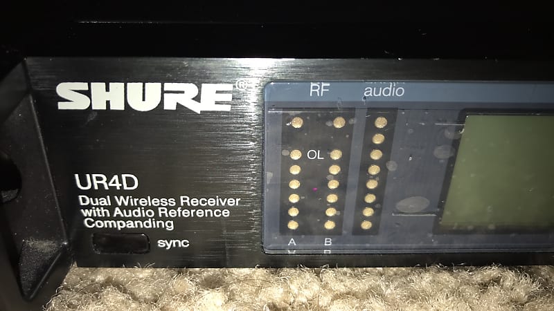 Shure UR4D | Reverb