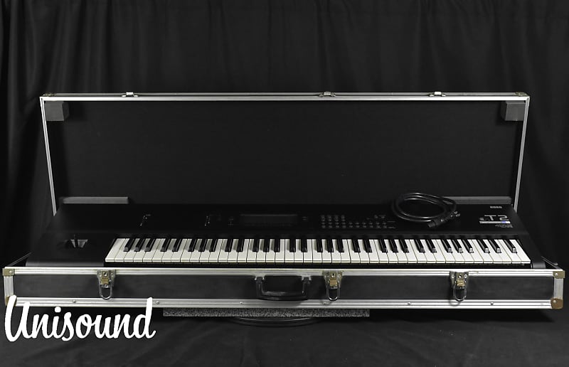 Korg T2 Music Workstation Synthesizer w/ Hard Case in Very | Reverb