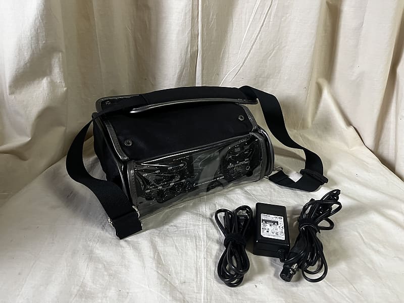 Roland R-88 8-Channel Recorder and Mixer w/ bag, power supply | Reverb