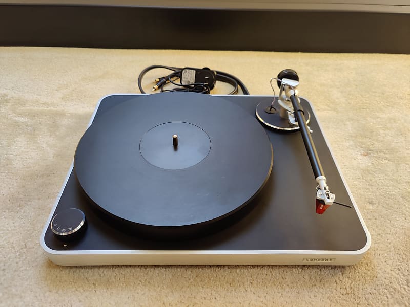 Clearaudio Concept Turntable w/ Ortofon 2M Red - Black/Silver | Reverb