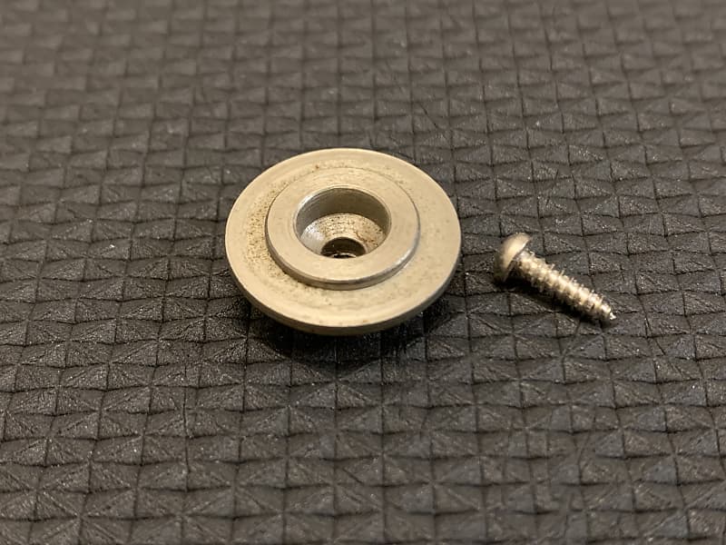 Genuine Fender Bass String Tree/Retainer - 70’s | Reverb