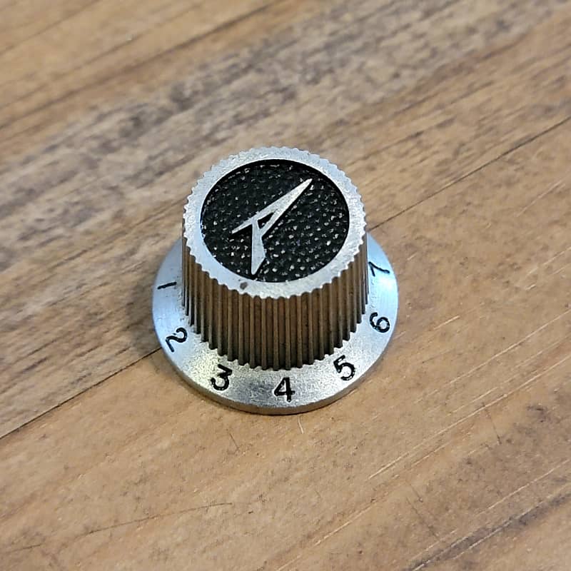 2 Vintage Peavey Guitar Knobs T60 T25 T15 T27 T40 T20 Volume | Reverb