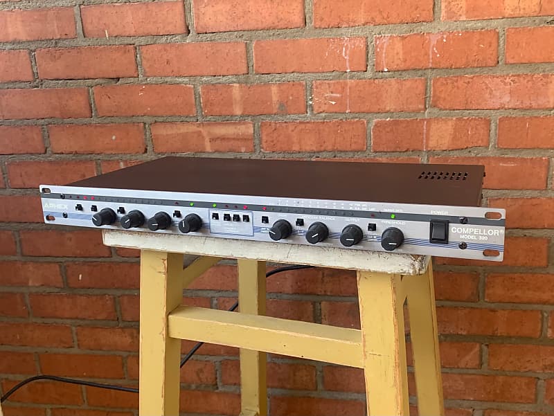 Aphex Compellor 320 (early version -320AX) stereo | Reverb