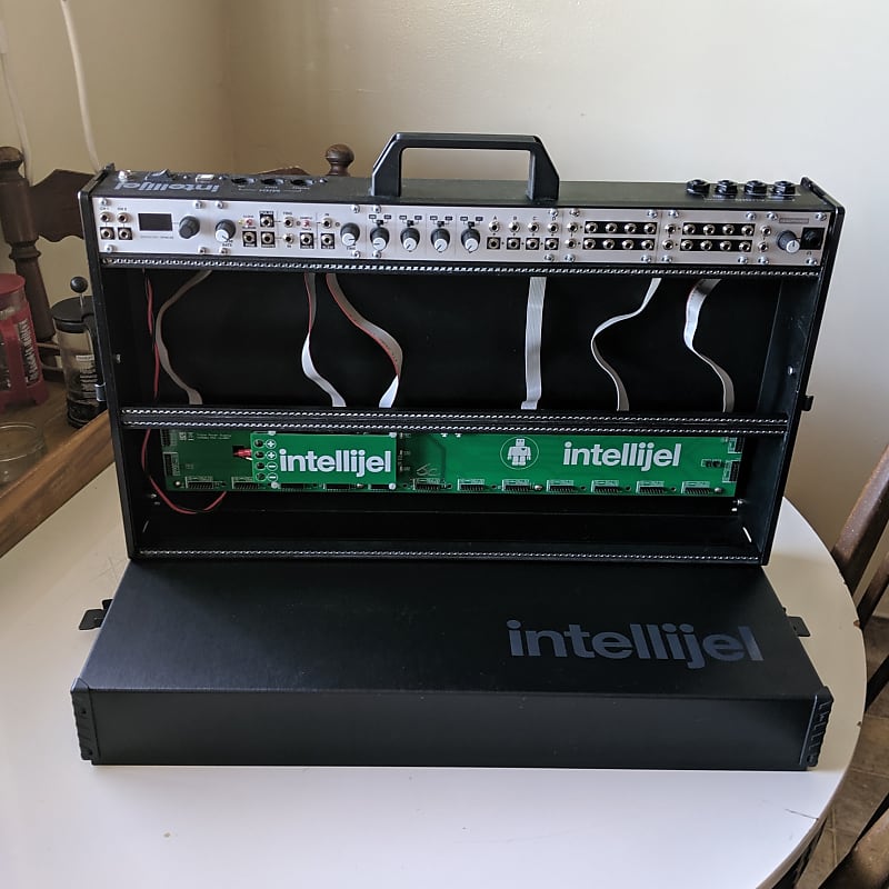 Intellijel 104 Hp 7u Case With 1u Modules Black | Reverb