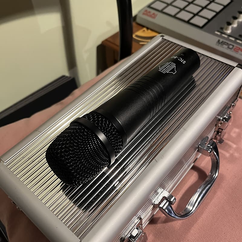 Sontronics STC-80 Dynamic Microphone | Reverb