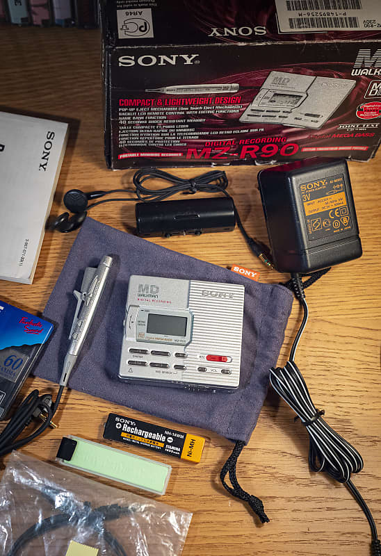 Sony MZ-R90 MiniDisc recorder | Reverb UK