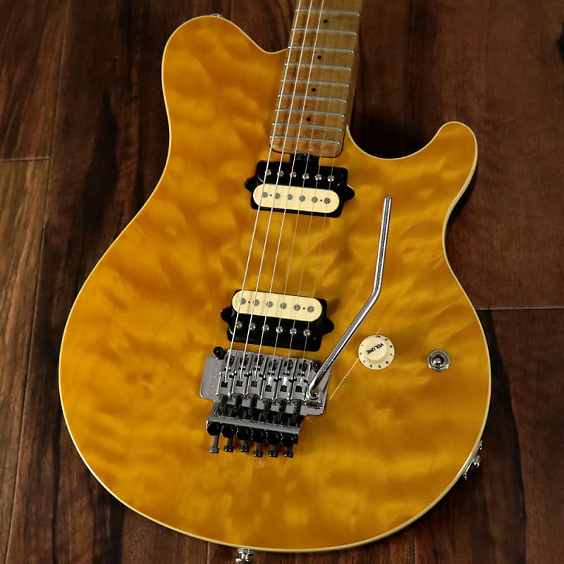 MUSIC MAN Axis Translucent Gold (05/09) | Reverb