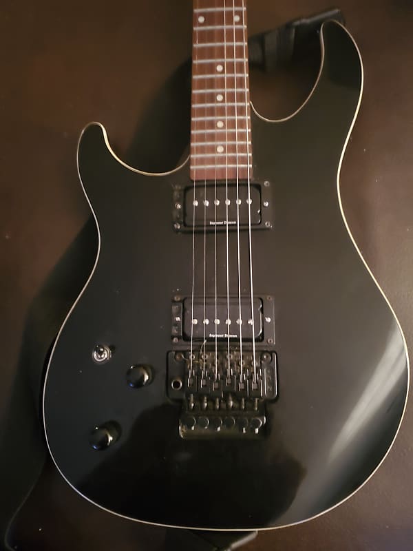 Peavey Predator Exp Left Handed W/Duncan P-Rails & Triple | Reverb UK