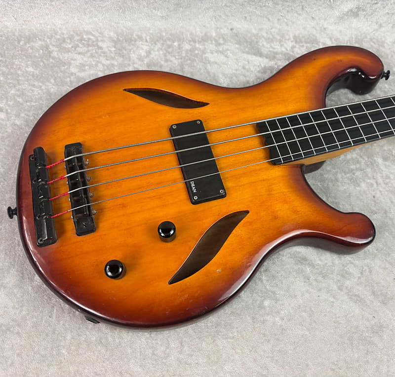 Dean Rhapsody Fretless bass guitar | Reverb