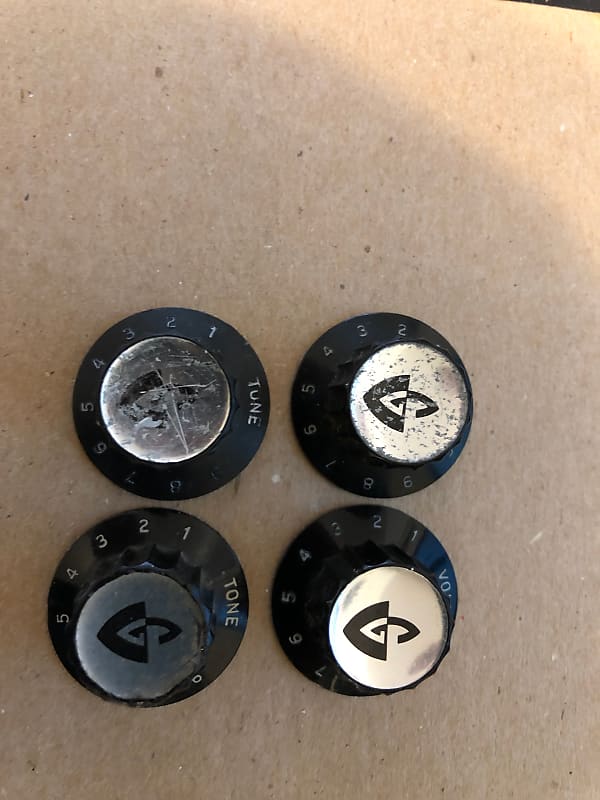 Guild 1965-72 Guild guitar knobs set of 4 Starfire etc | Reverb Canada