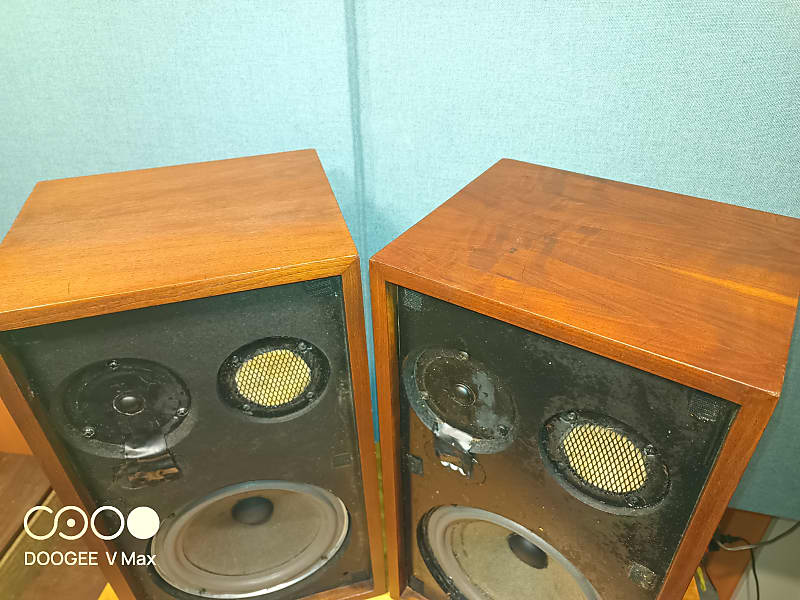 Acoustic Research AR 2 aX 1965 - Oiled walnut | Reverb