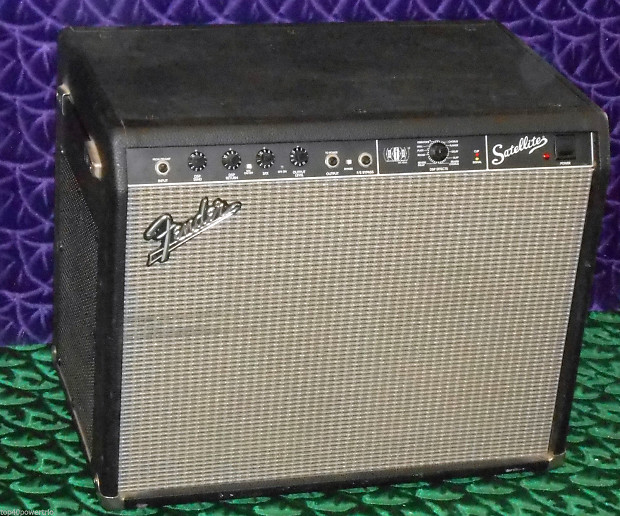 Fender Satellite SFX Slave Amp w / DSP Surround Sound! 32 | Reverb