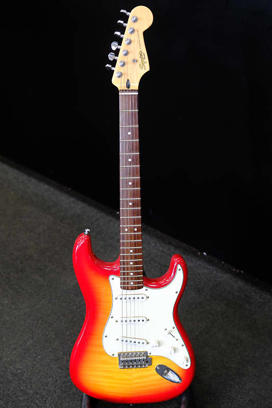 SQUIER STRATOCASTER INDIA 1999 SIENNA BURST FLAME TOP DUNCAN | Reverb