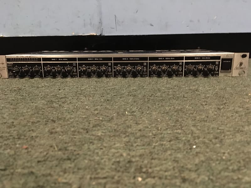 Behringer Ultra Q Pro PEQ 2200 Musical 5-band Parametric | Reverb