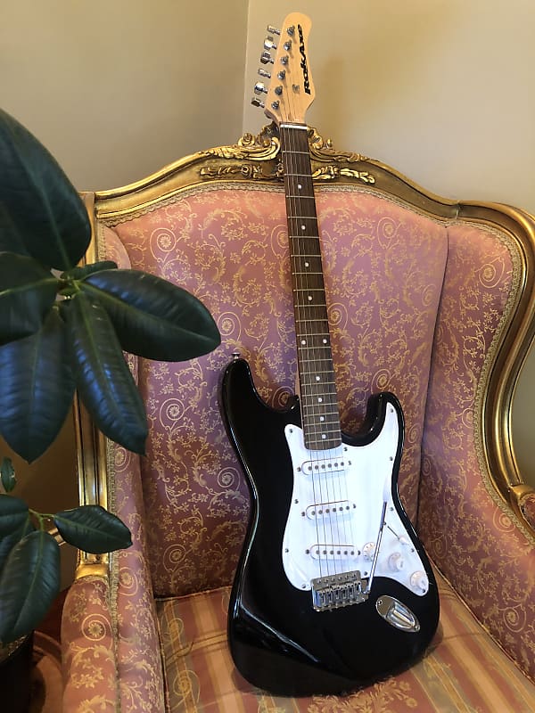 UNPLAYED - ROK AXE STRATOCASTER STRAT STYLE ELECTRIC GUITAR | Reverb
