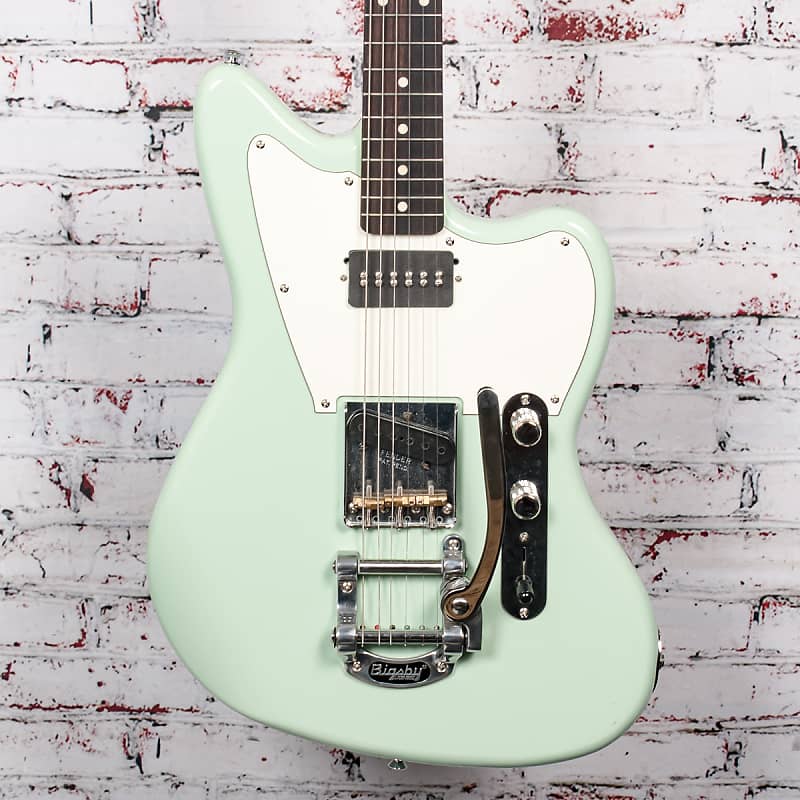 Hinkle Guitars Telemaster Electric Guitar w/ Bigsby, Surf | Reverb