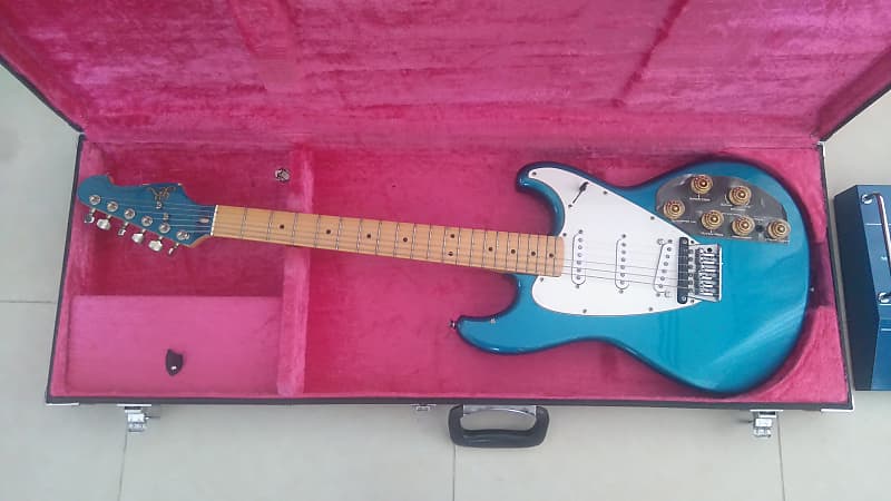 Roland Gr300 guitar synth and g505 guitar 1981 Blue | Reverb