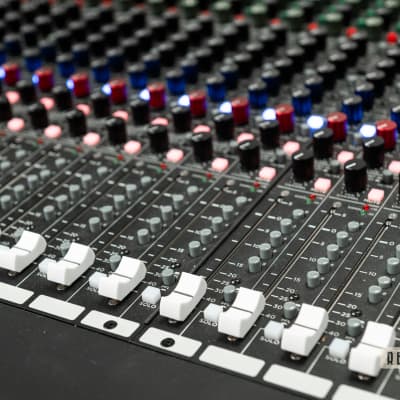 Trident Series 68 Mixing Console 24/8/2 | Reverb