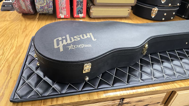 Gibson Custom shop hardshell case | Reverb