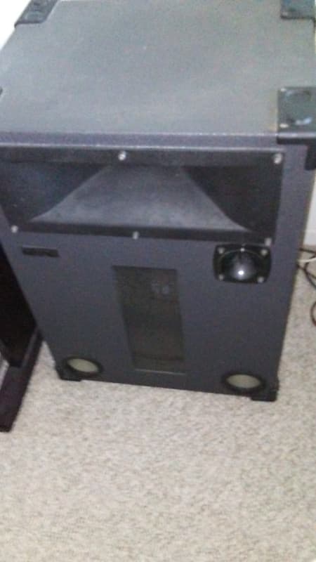 Toa P.A Speakers 1500 2010 Silver/Gray | Reverb